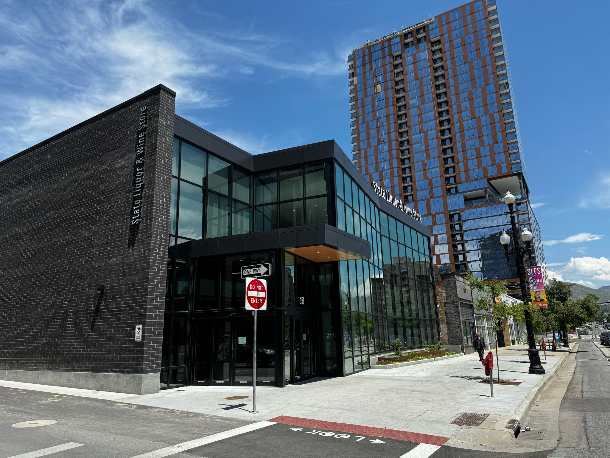 One state liquor store closes, another one opens downtown - Utah DABS